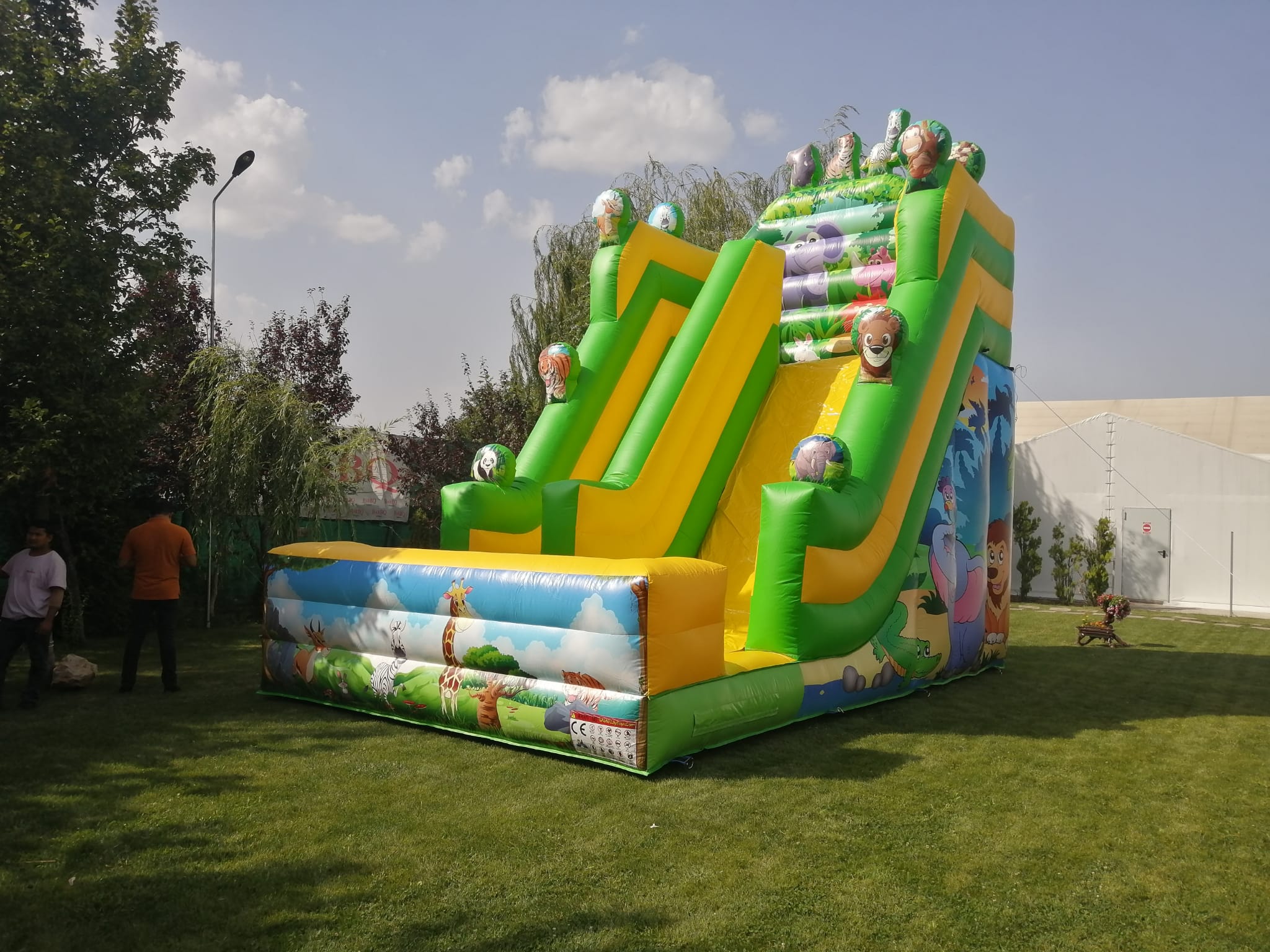 Inchiriere Topogane Gonflebile - Carusel Tematic de Inchiriat